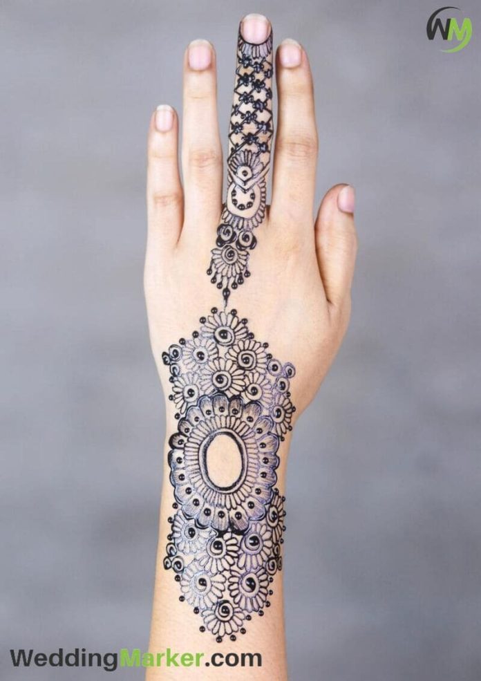 100+ Simple Mehndi Designs For Back Hands | WeddingMarker